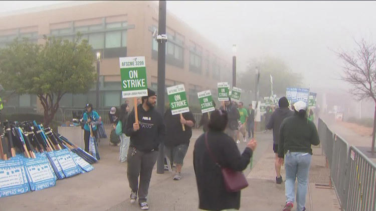 Thousands of UCSD health workers walk off the job for a second day ...