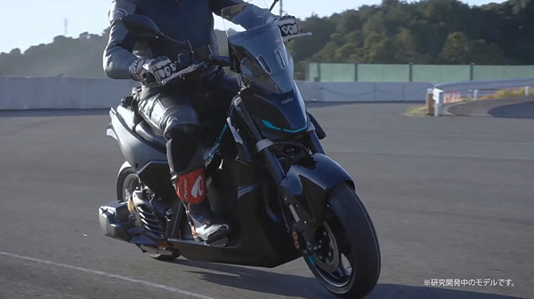 Yamaha XMax Series Parallel Hybrid teased