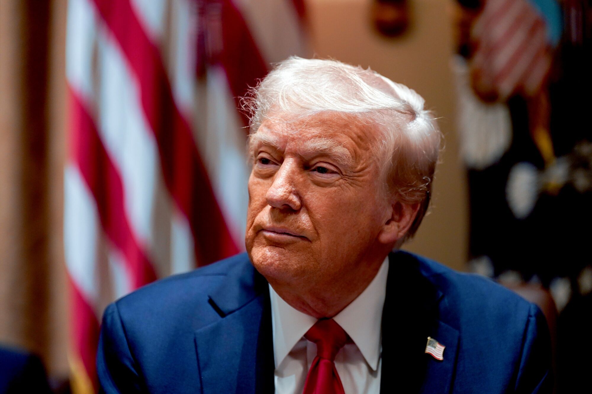 Trump Says Canada, Mexico Tariffs to Take Effect, Adds New China Duty