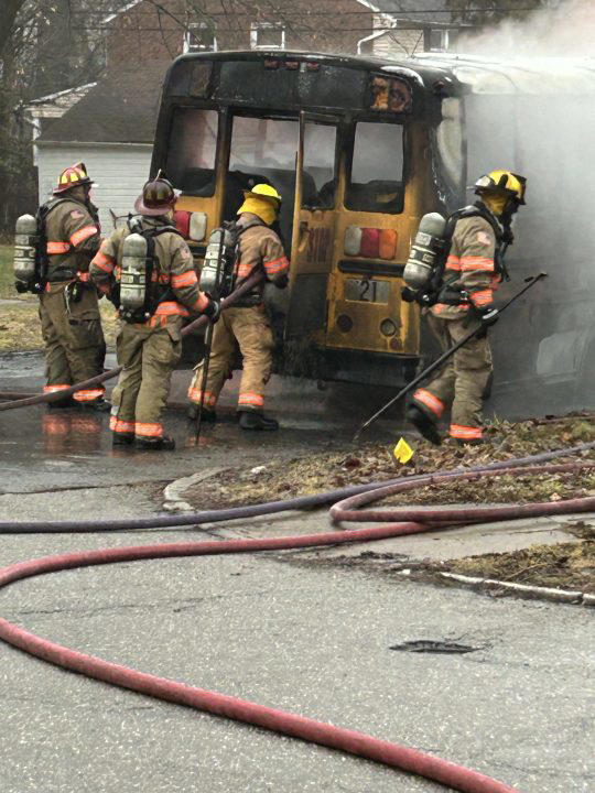 Students escape school bus fire in Cleveland Heights