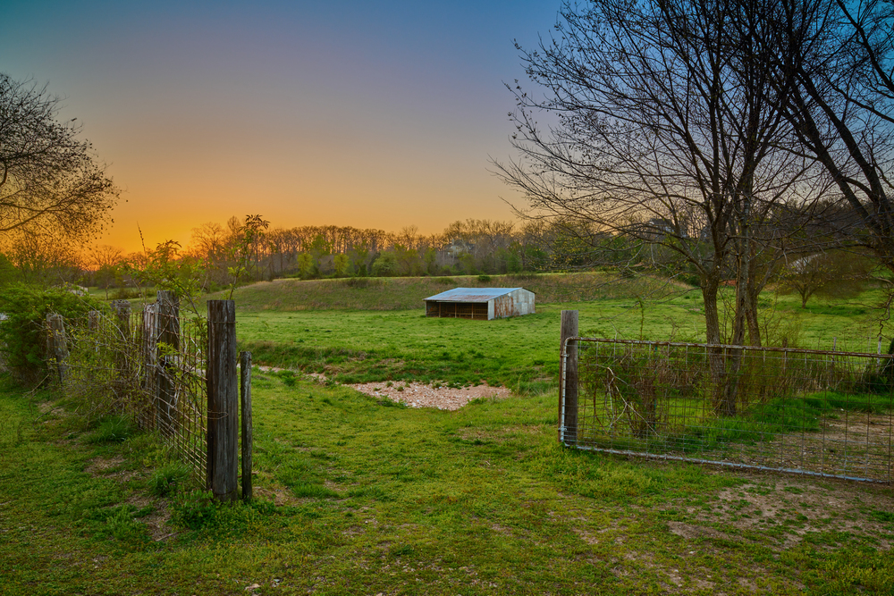20 hidden US towns quietly becoming top travel destinations