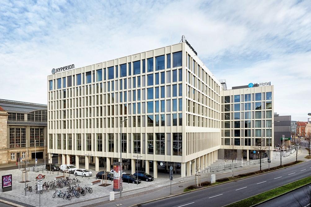 HR-Group übernimmt H-Hotels-Gruppe und zehn Hotels von H World ...