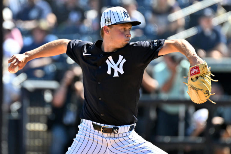 Yankees’ Pitching Prospect Dazzling in Spring Training