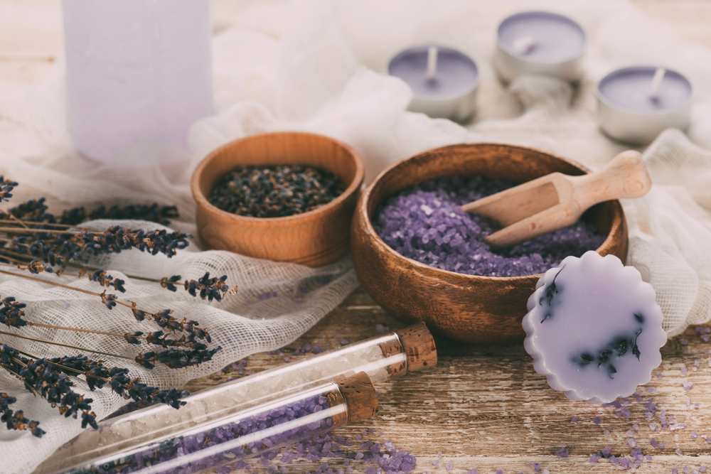 20 DIY Home Aromatherapy Ideas That Will De-Stress Your Space