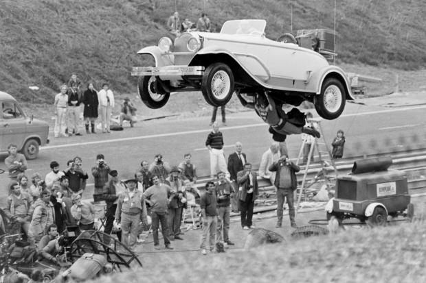 Incredible photos of Gene Hackman filming Superman on a motorway near ...