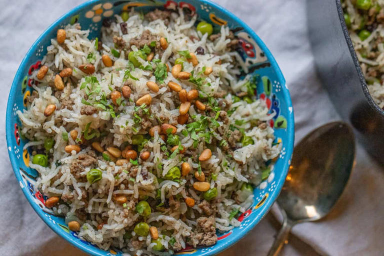 Hashweh - Lebanese Ground Beef and Rice