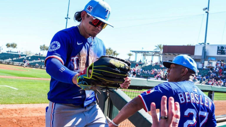MLB: Alejandro Osuna Wows Rangers Manager with Flawless Catch