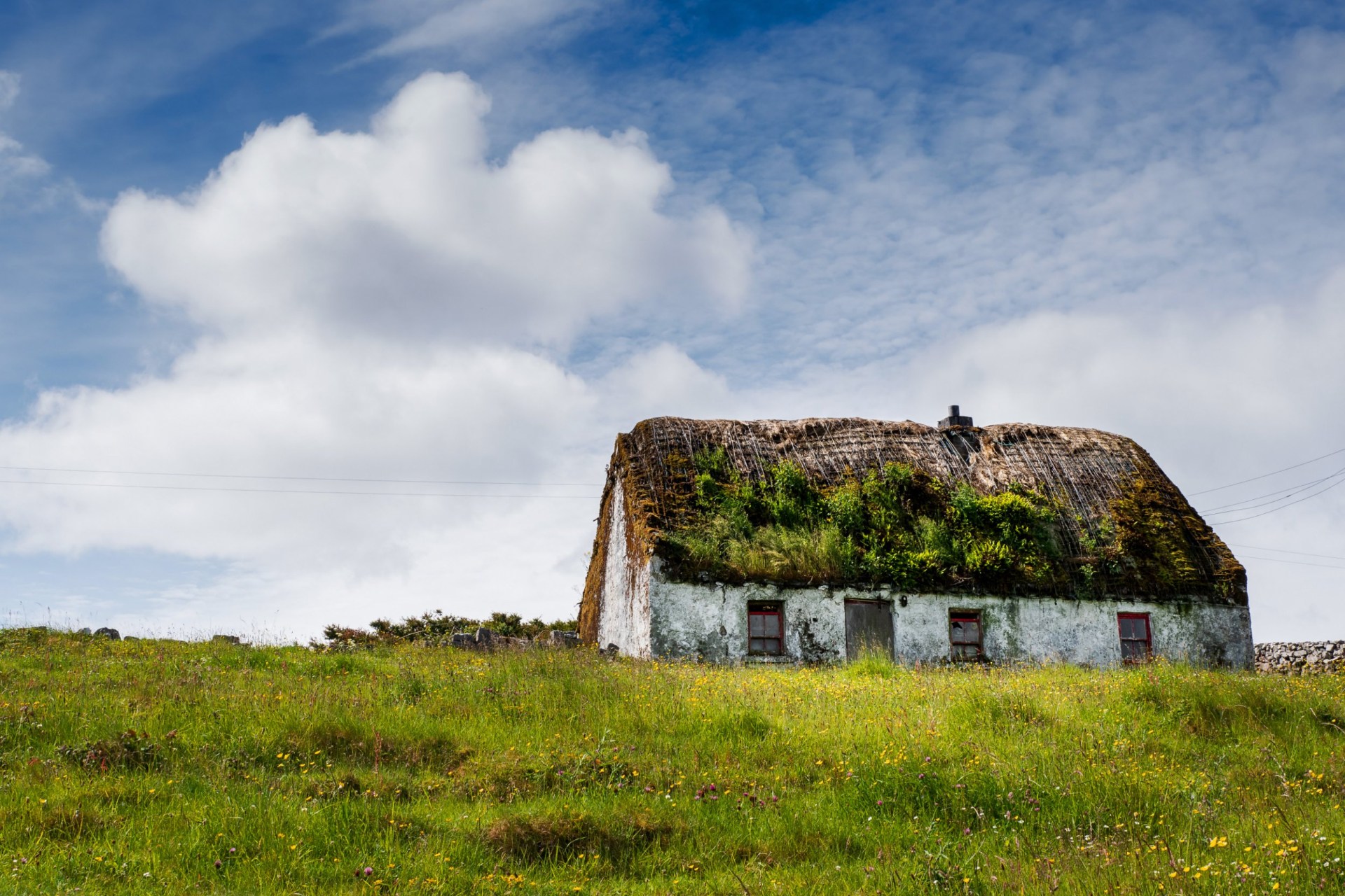 You could be paid up to £69,650 to renovate a remote island house — but ...