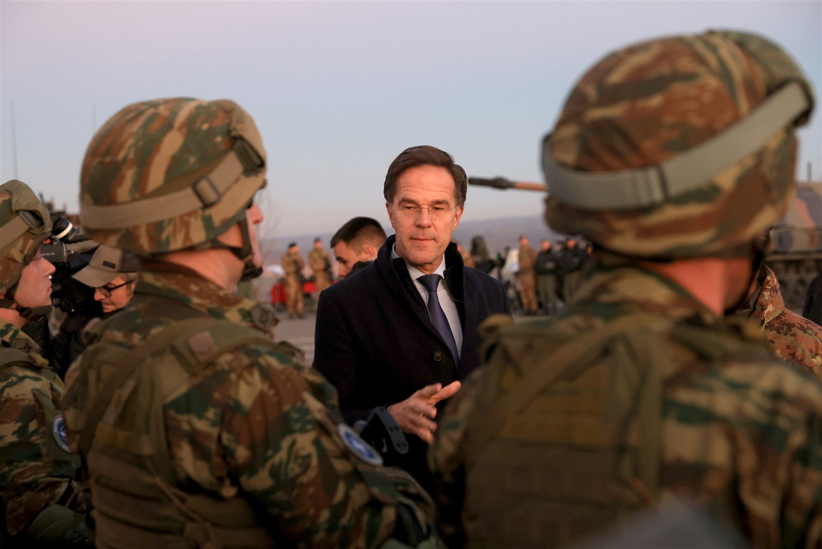 NAVO-baas Rutte na telefoontje met Trump: meer geld voor defensie ...