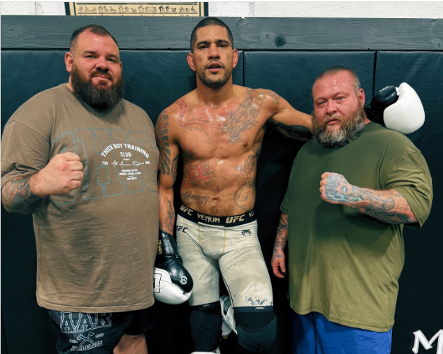 Alex Poatan tem nova parceria de treino inusitada antes do UFC 313