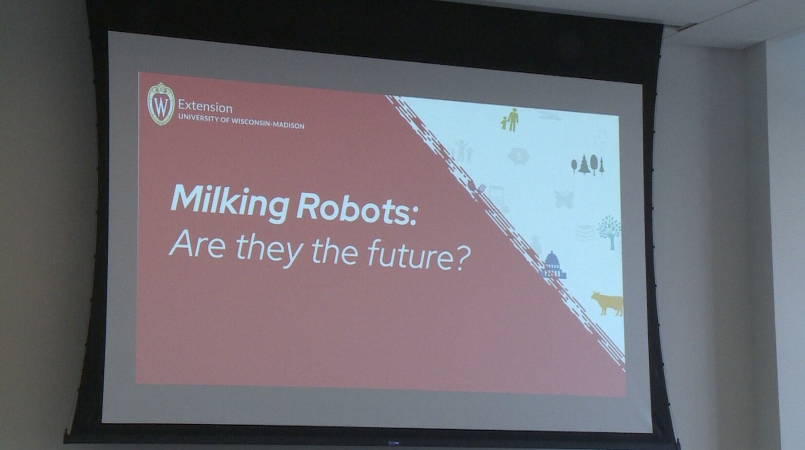 Researchers speak on future of robotic milking