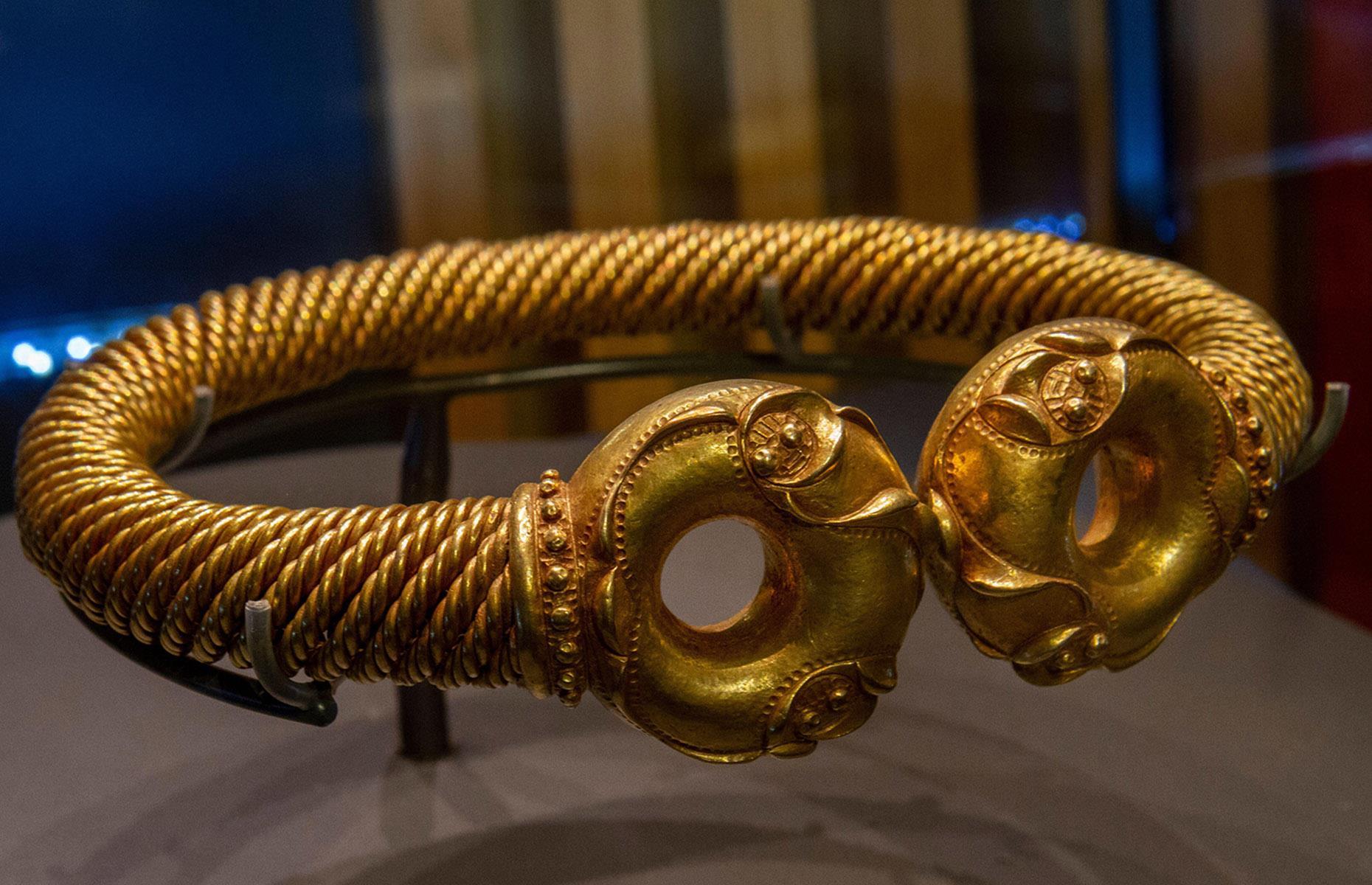 27 of the most valuable metal detector finds ever