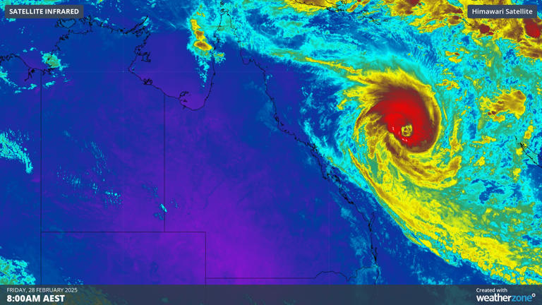 Severe Tropical Cyclone Alfred edging closer to Queensland, landfall ...