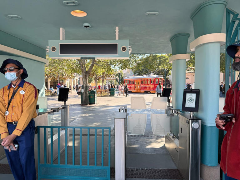 New Disney California Adventure Entrance Gates Halfway Done, Screens ...