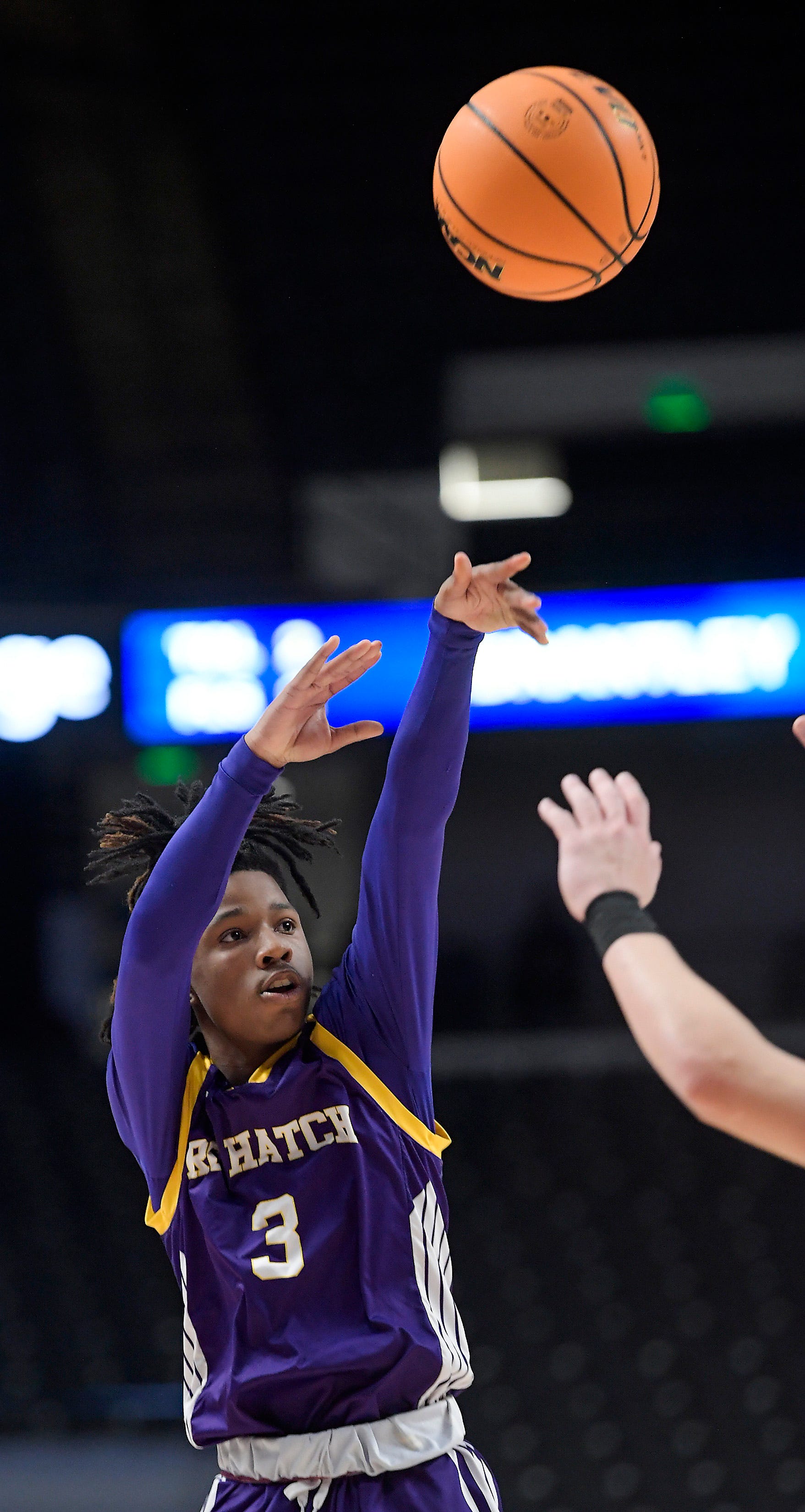 R.C. Hatch boys basketball holds on to defeat Brantley, claims Class 1A ...