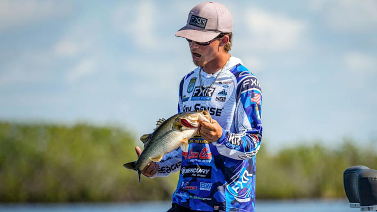 Greg DiPalma Leads Bassmaster Elite at Okeechobee: Shares Key Spot with ...