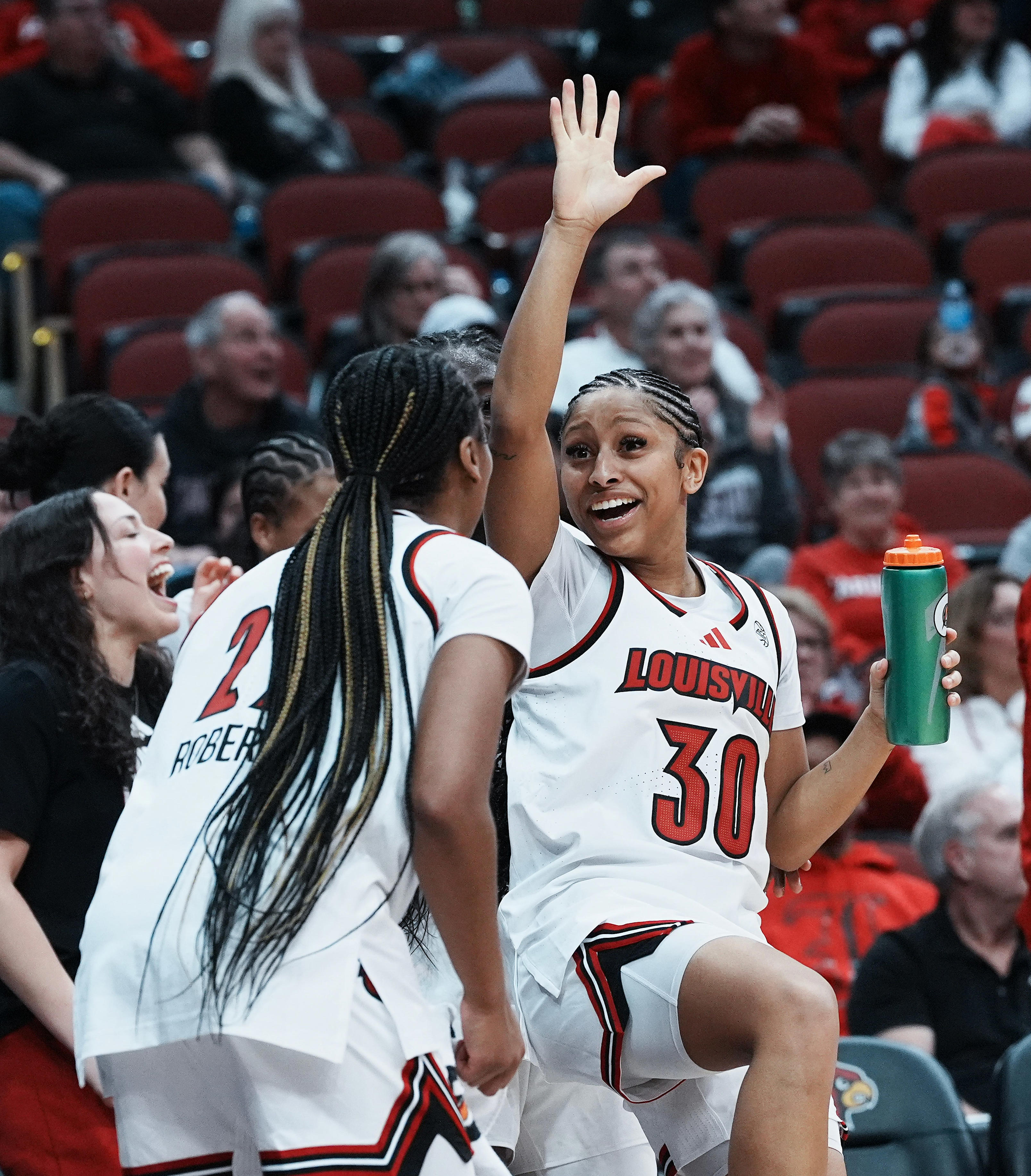 Louisville women's basketball reaches benchmark win, routs Clemson on ...