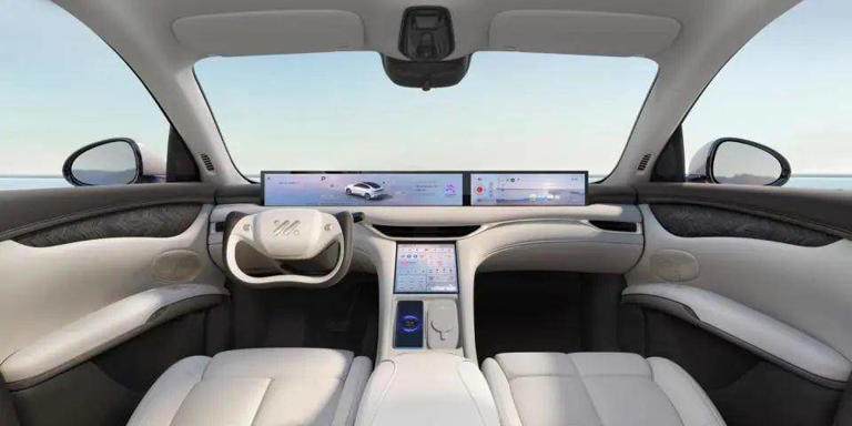 升舱不加价！20万级纯电SUV最优选，车载DeepSeek，剑指特斯拉