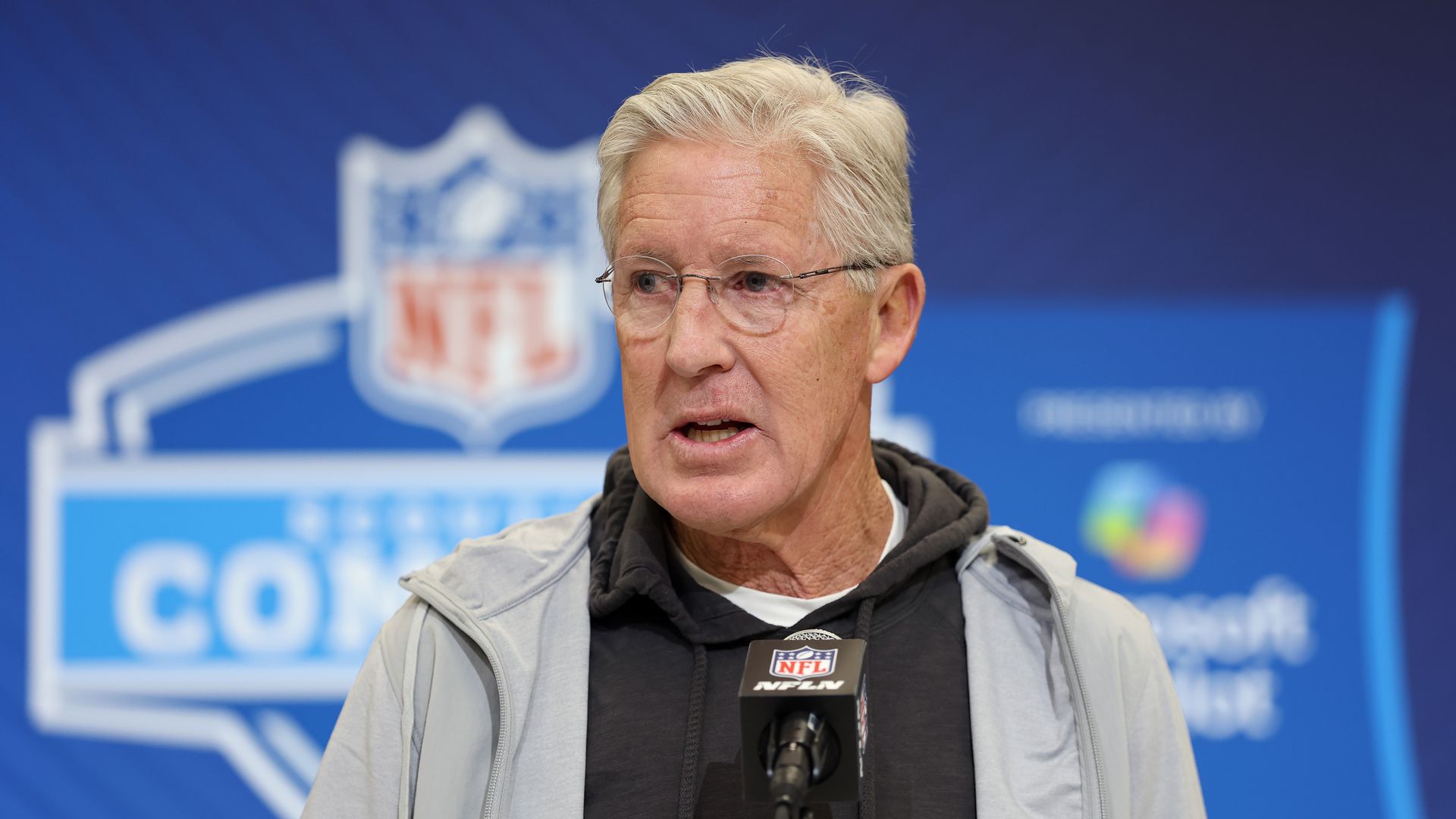 Fans loving the Pete Carroll hire