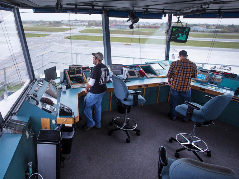 FAA plans to 'supercharge' air traffic control with faster hiring and ...