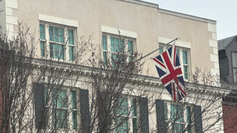 UK's Union Jack Upside Down During PM Starmer's White House Visit? Here ...