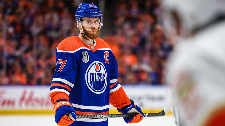 How to Watch NHL on Thursday Night: Live Stream NHL Hockey, Flyers vs ...