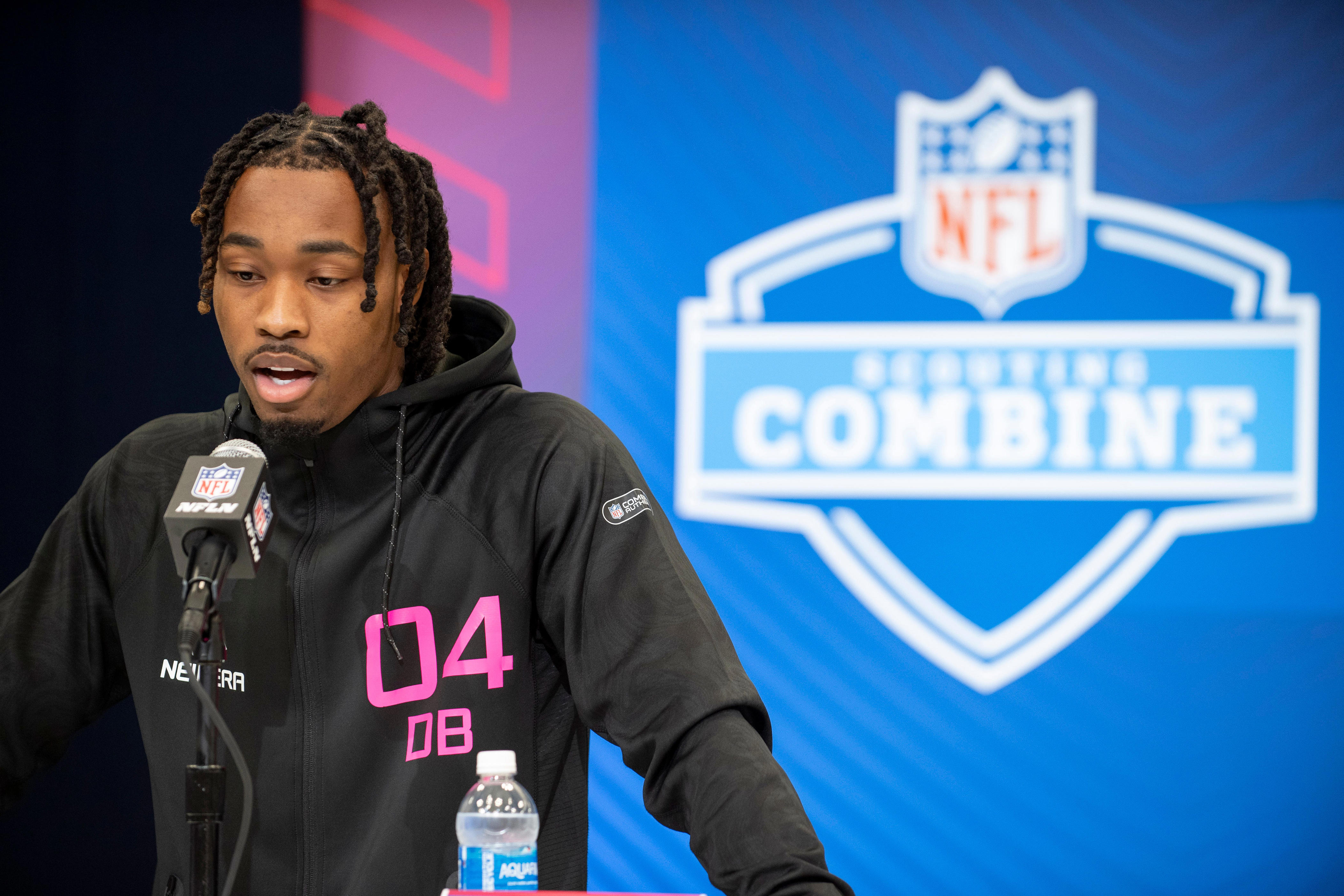 See how the 14 former Texas Longhorns are doing at the NFL Combine with ...