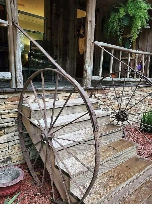 45 Brilliant Reused And Recycled Art Projects That Cleverly Avoid Waste