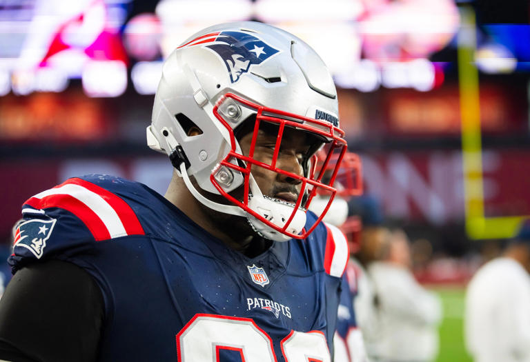 Patriots executive shares latest health update on DT Christian Barmore