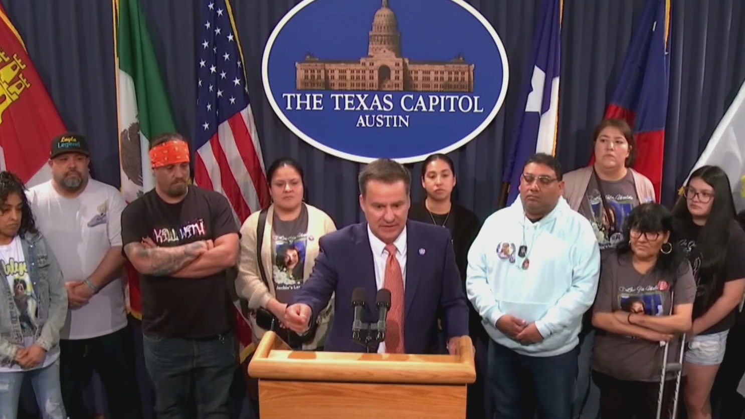 Sen. Roland Gutierrez calls for gun reform in support of Uvalde families