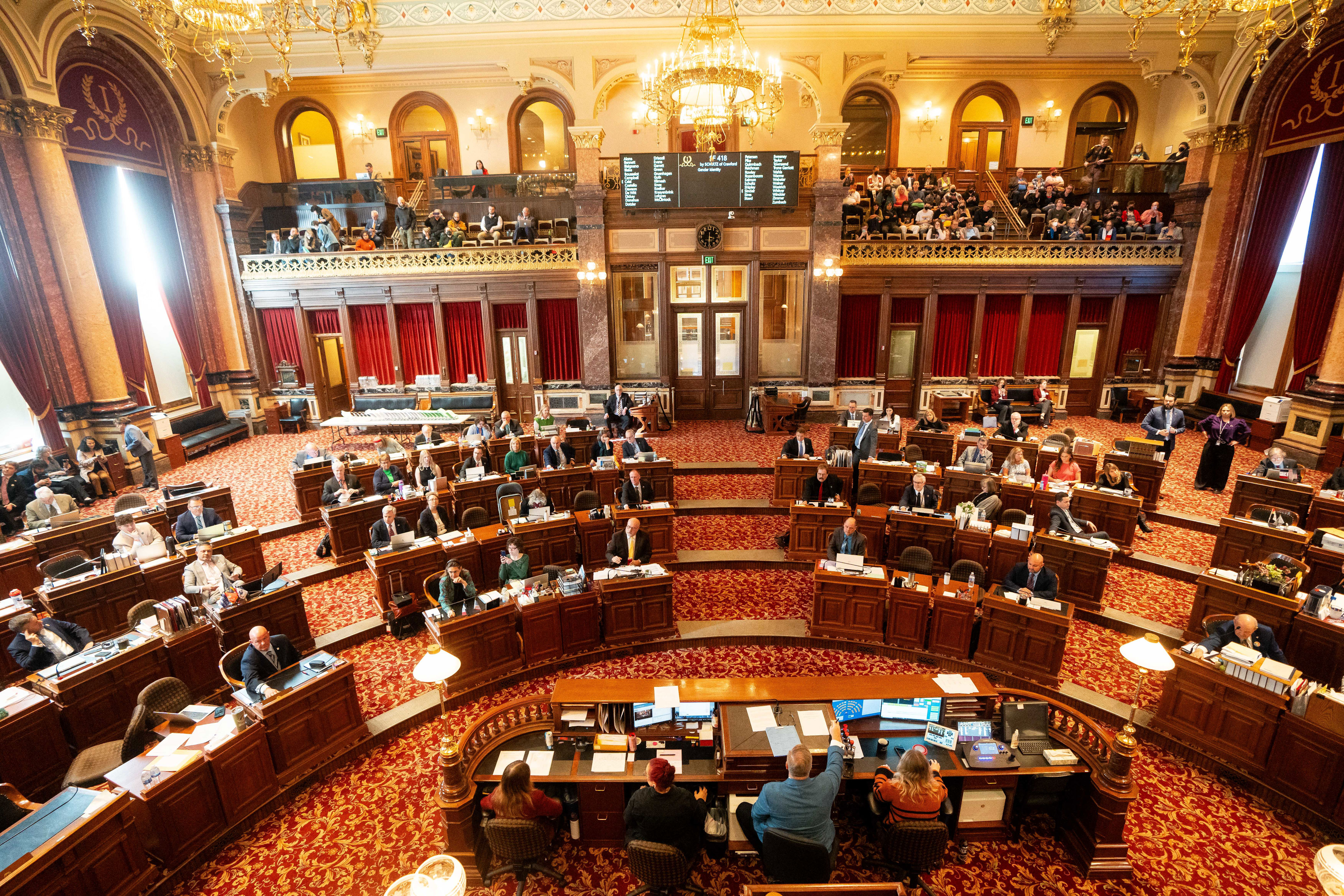 Iowa Senate votes to create committee to study court debt after $27.5 ...