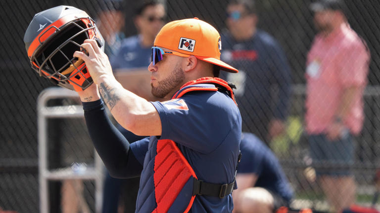 Houston Astros' Victor Caratini says ABS challenges are fun, but ...