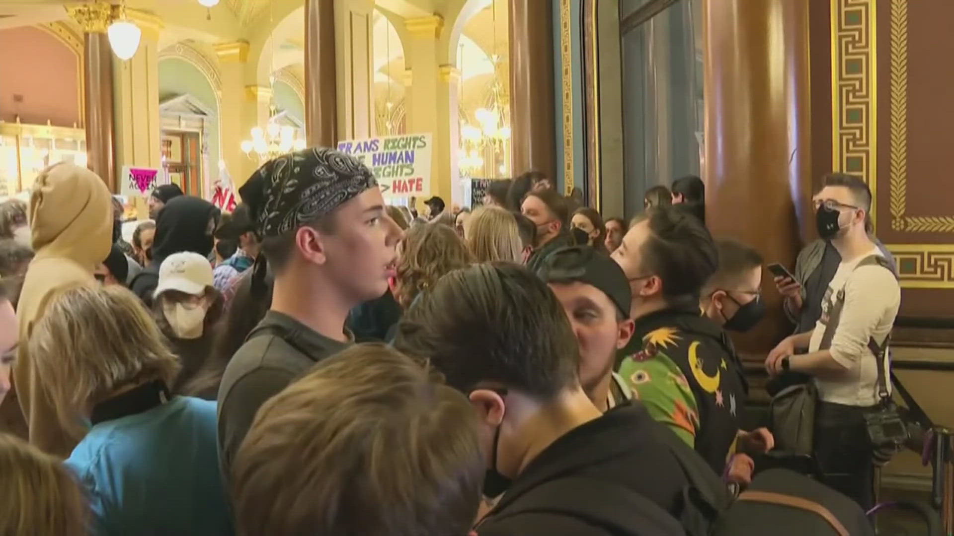 Iowa gives final approval to a bill removing gender identity ...