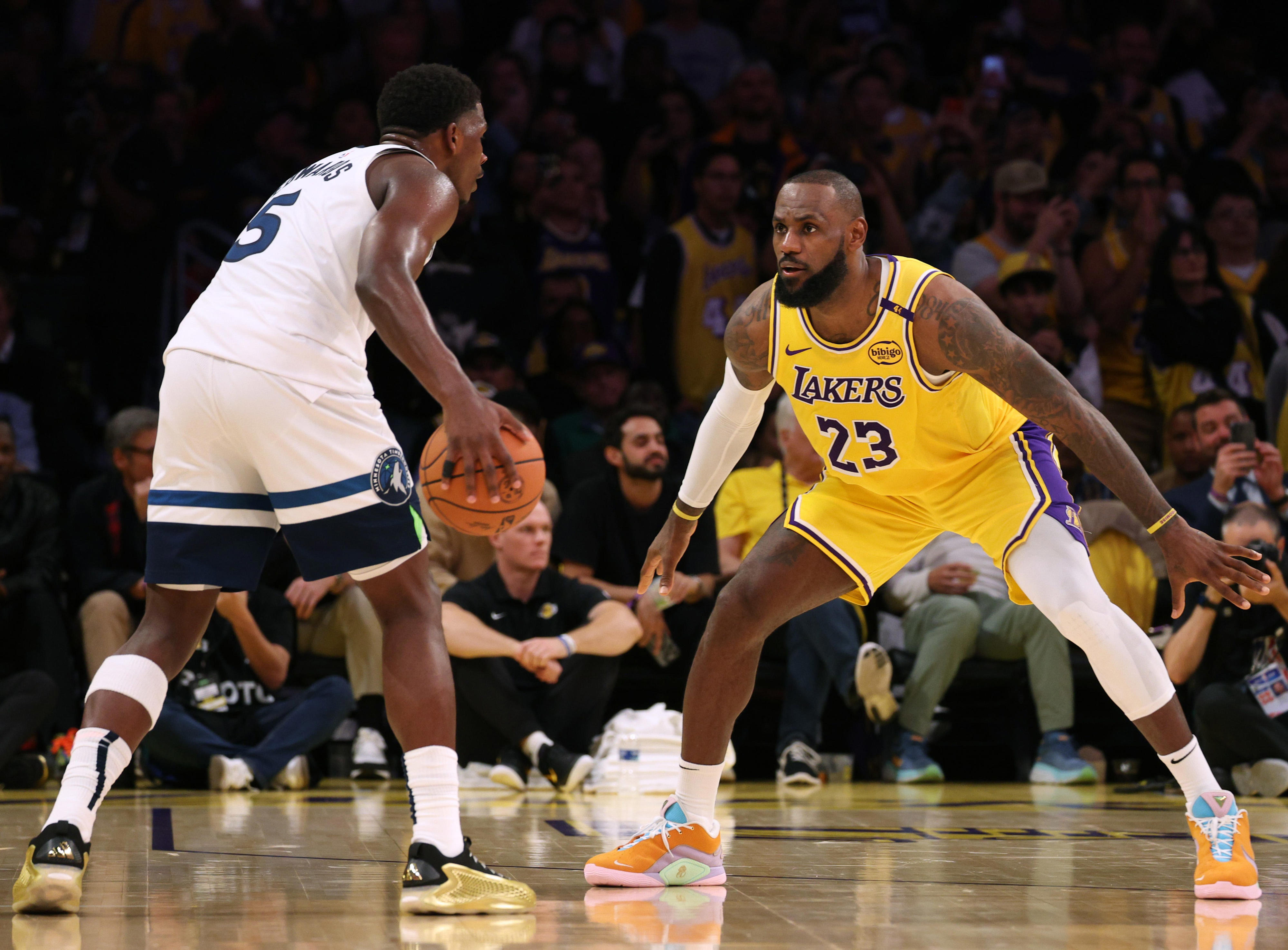 Lakers vs Timberwolves: Live updates and highlights