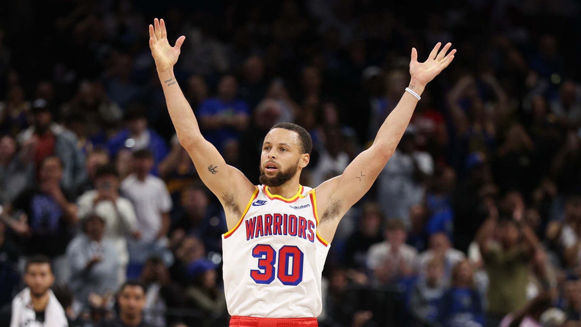 Watch Stephen Curry hit 12 3-pointers on way to 56 points, lifts ...