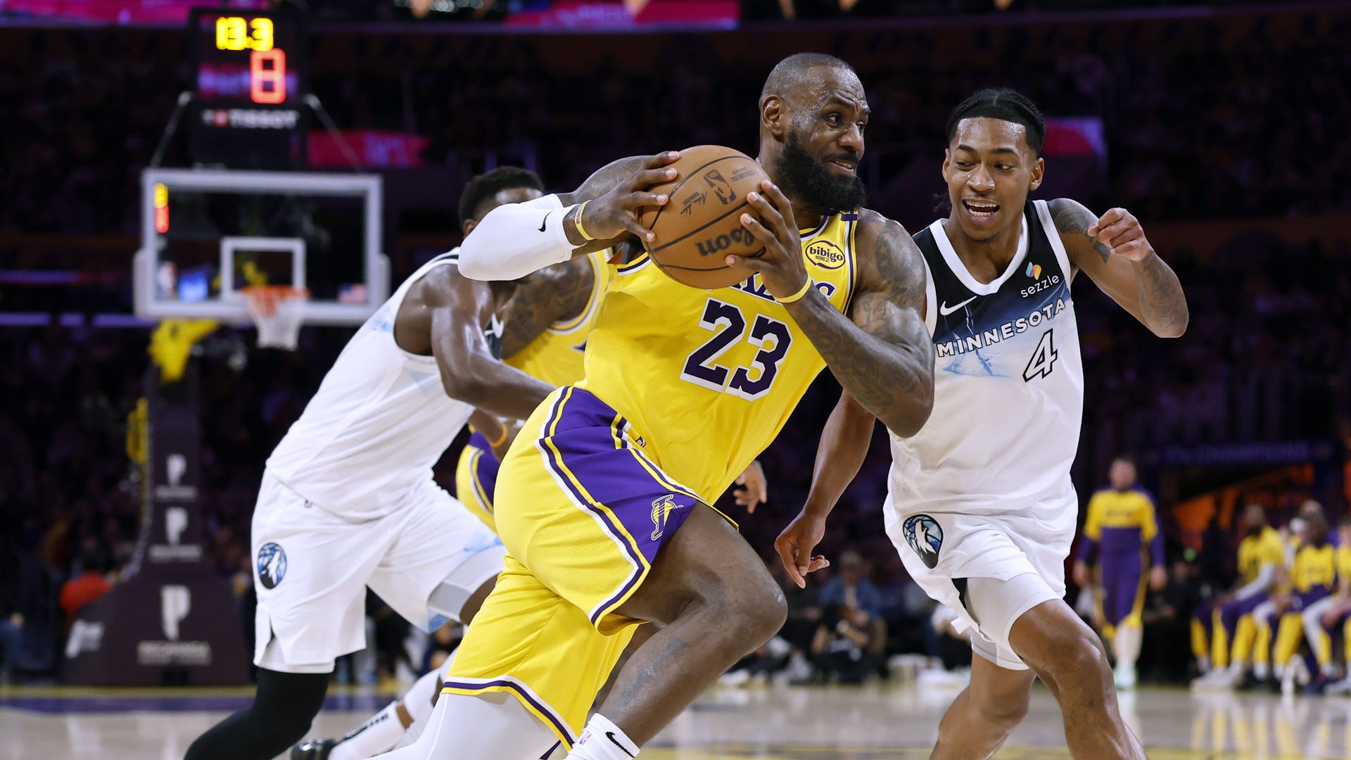 Player Grades: Lakers vs. Wolves
