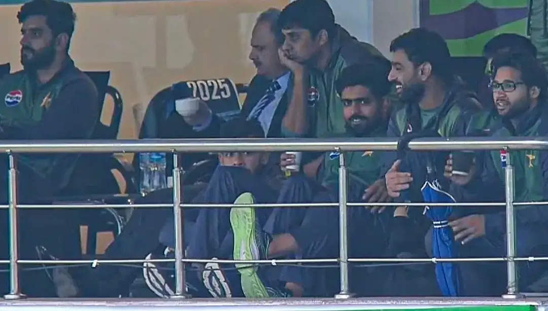 Pakistani team's balcony photo goes viral, did Babar Azam-Haris Rauf do ...