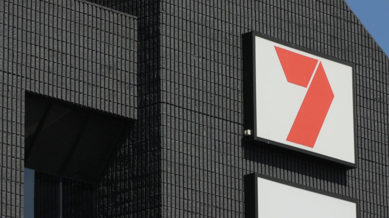 Seven West Media to buy Tasmania's Channel 7 and other Southern Cross ...