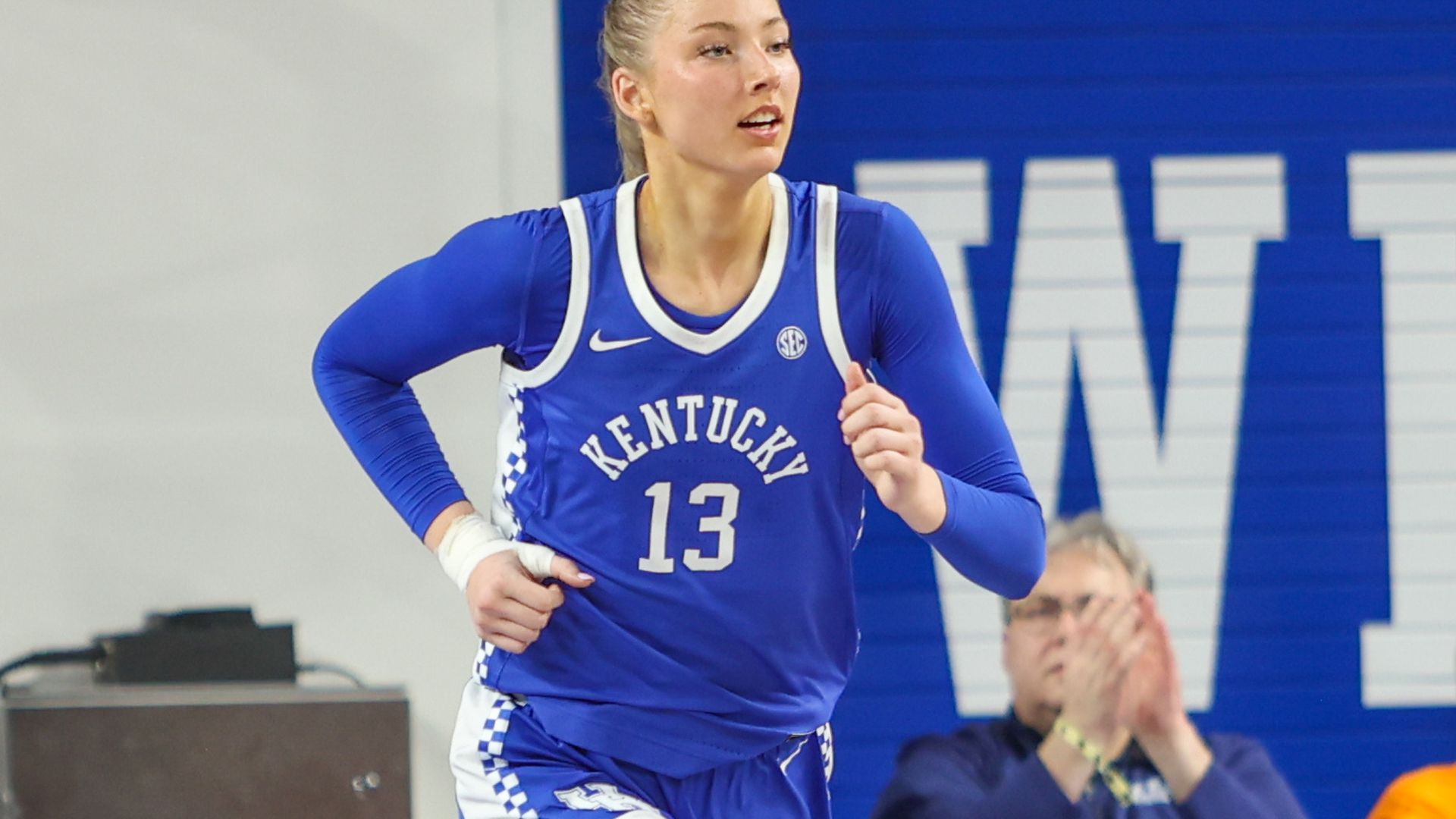 Clara Strack breaks multiple Kentucky records in destruction of Tennessee