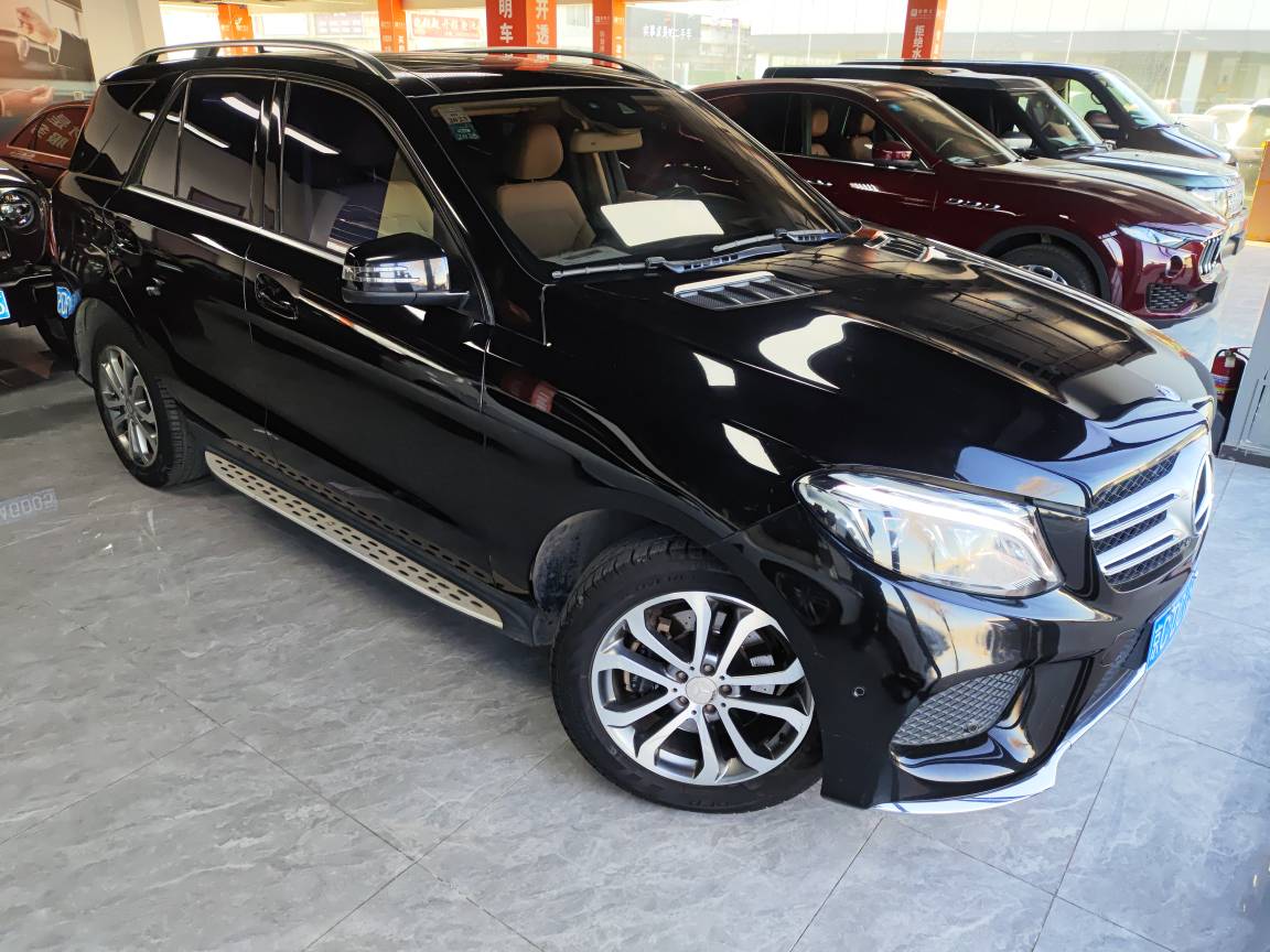 奔驰 奔驰GLE 2017款 GLE 320 4MATIC 动感型实拍图