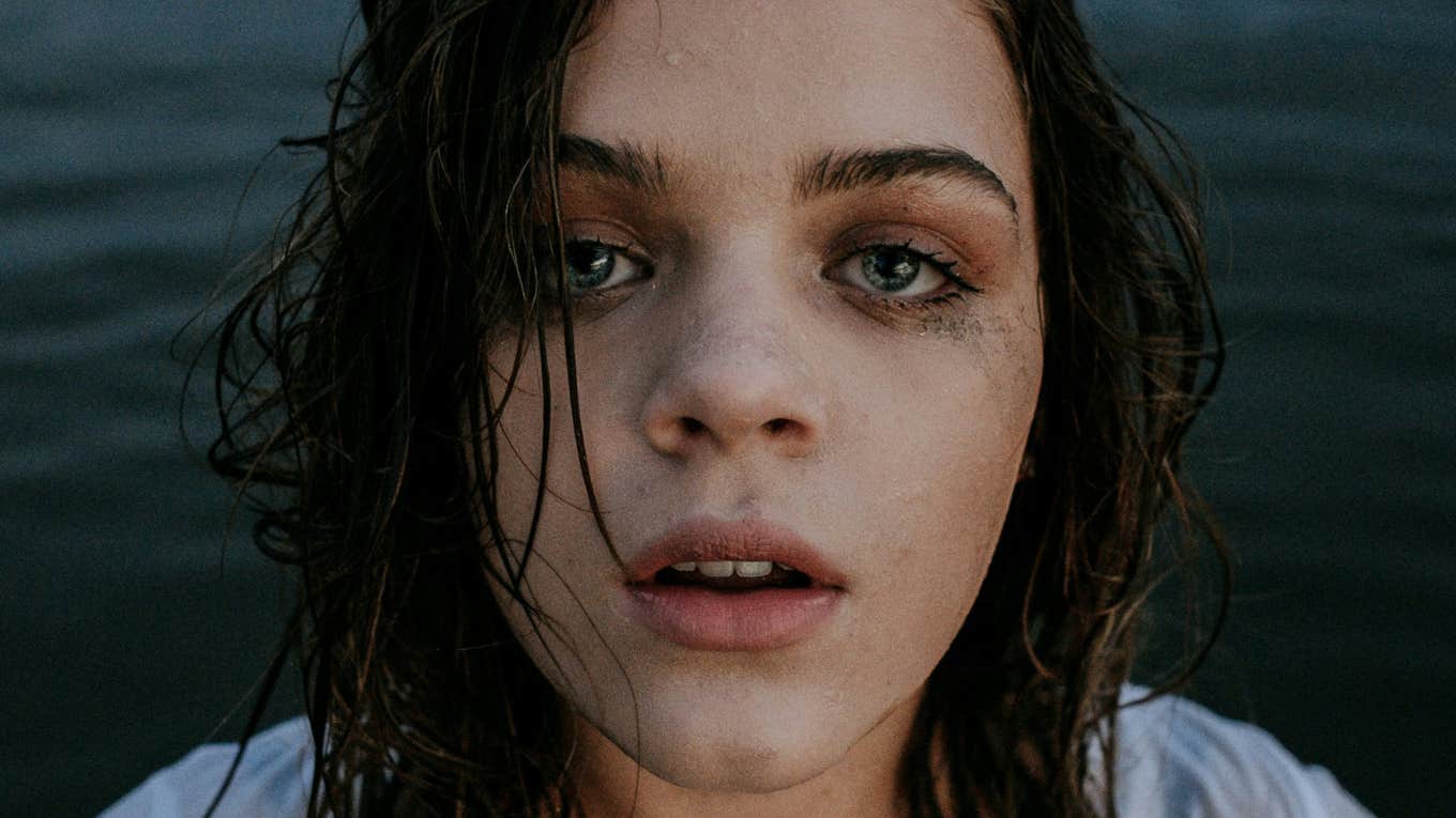 11 Ways To Spot Someone Who Has Stopped Taking Good Care Of Themselves