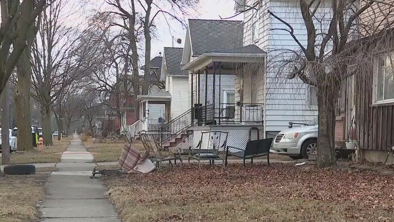 Monroe man behind bars after allegedly terrorizing neighborhood ...