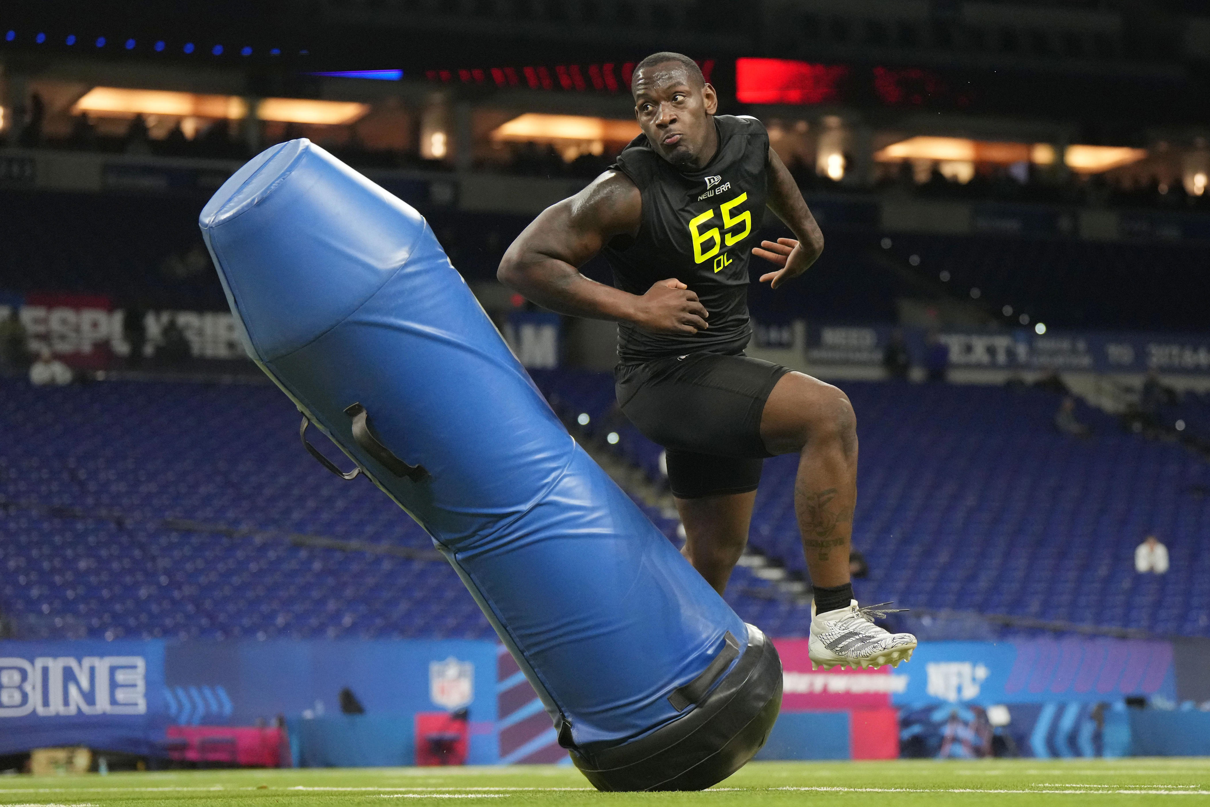 Chicago Bears 7-round mock draft ahead of free agency