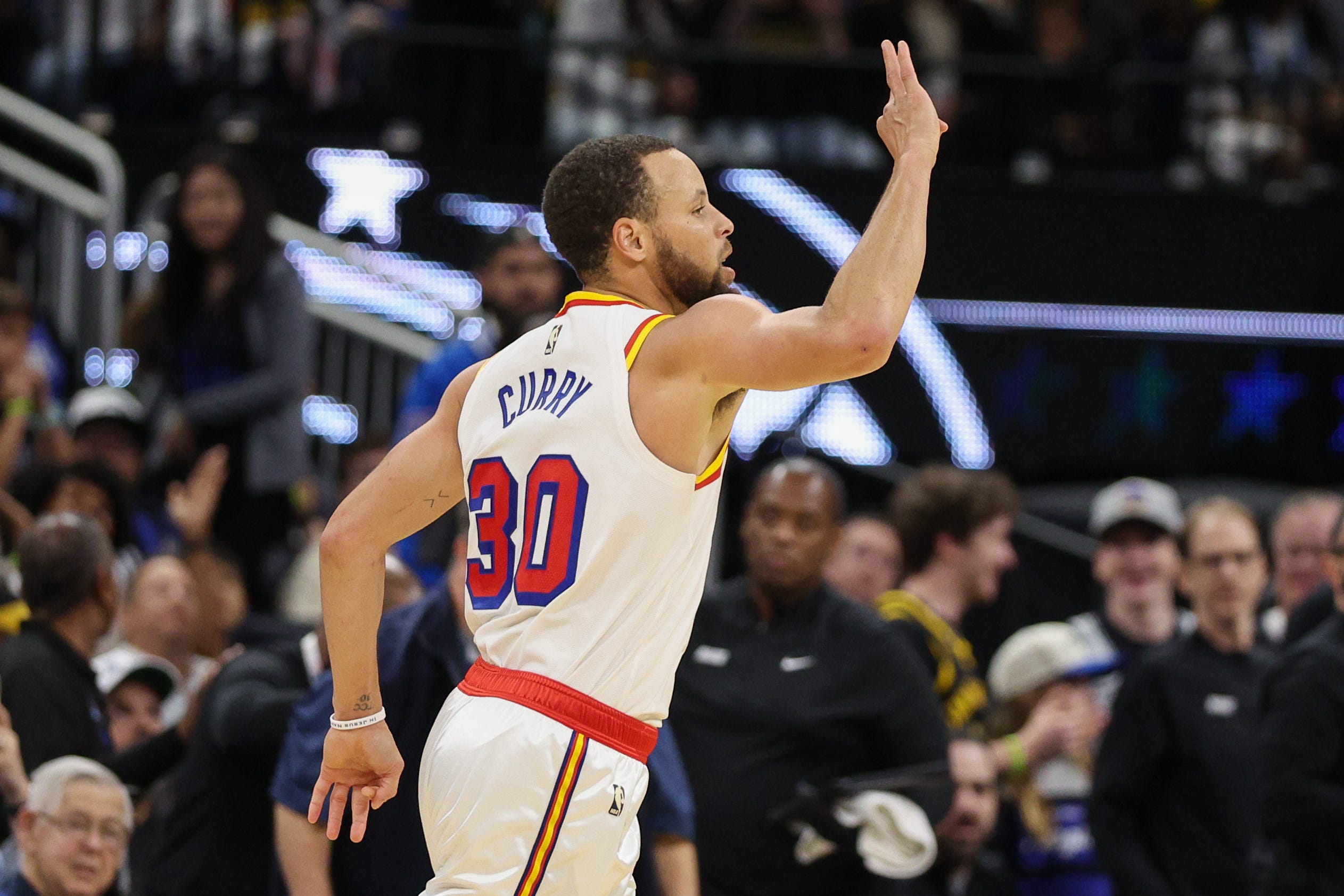 What the Warriors said after Stephen Curry's 56-point explosion vs. Magic