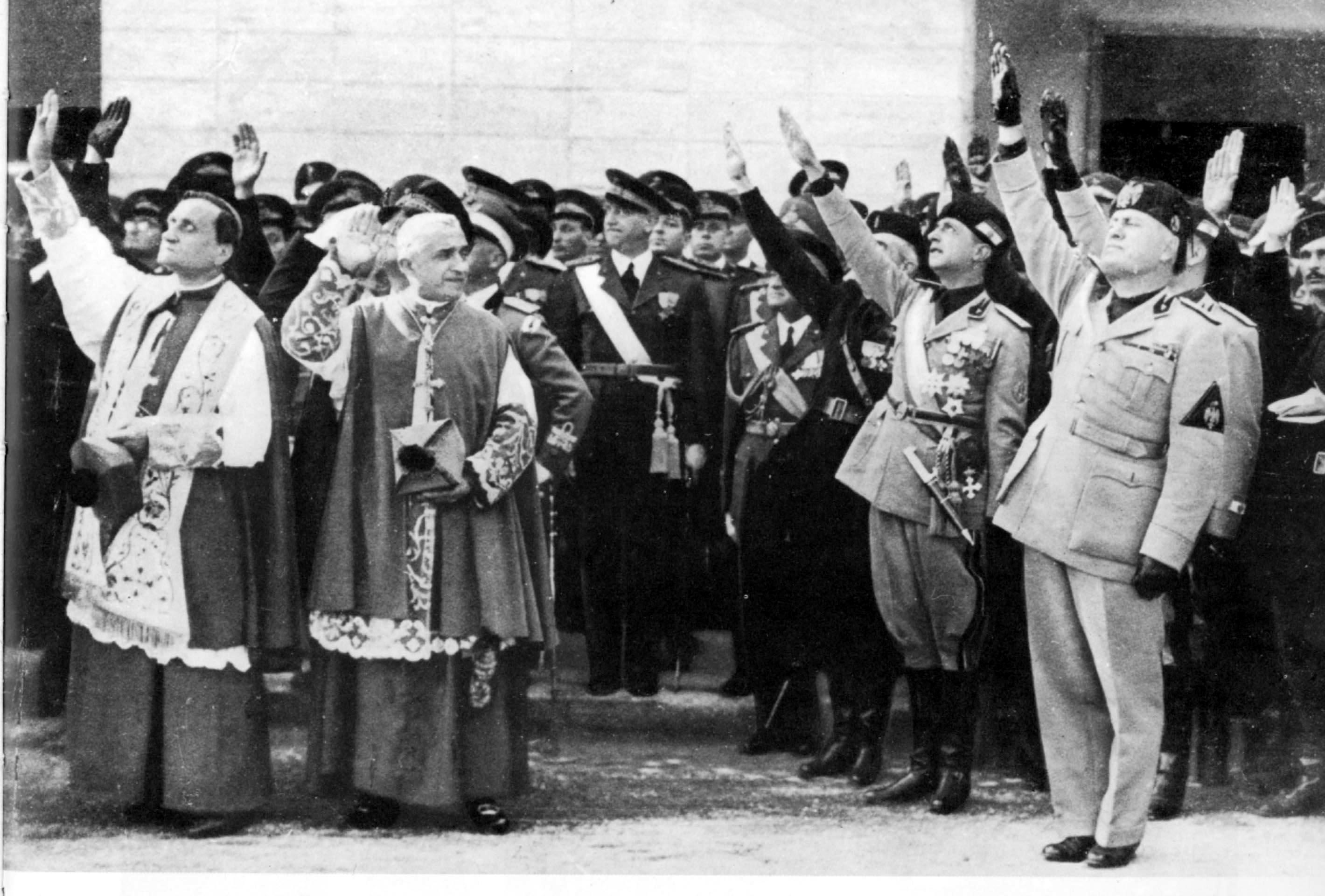 La vera storia del saluto romano, da Mussolini a Musk: l'invenzione ...