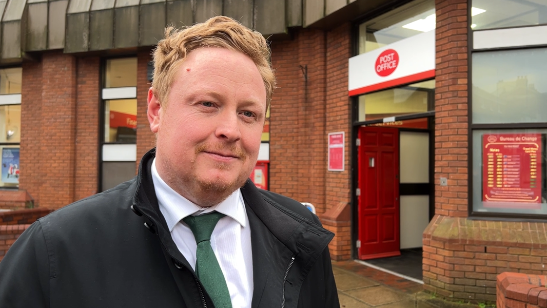 Town's MP urges Post Office not to close branch Town's MP urges Post Office not to close branch