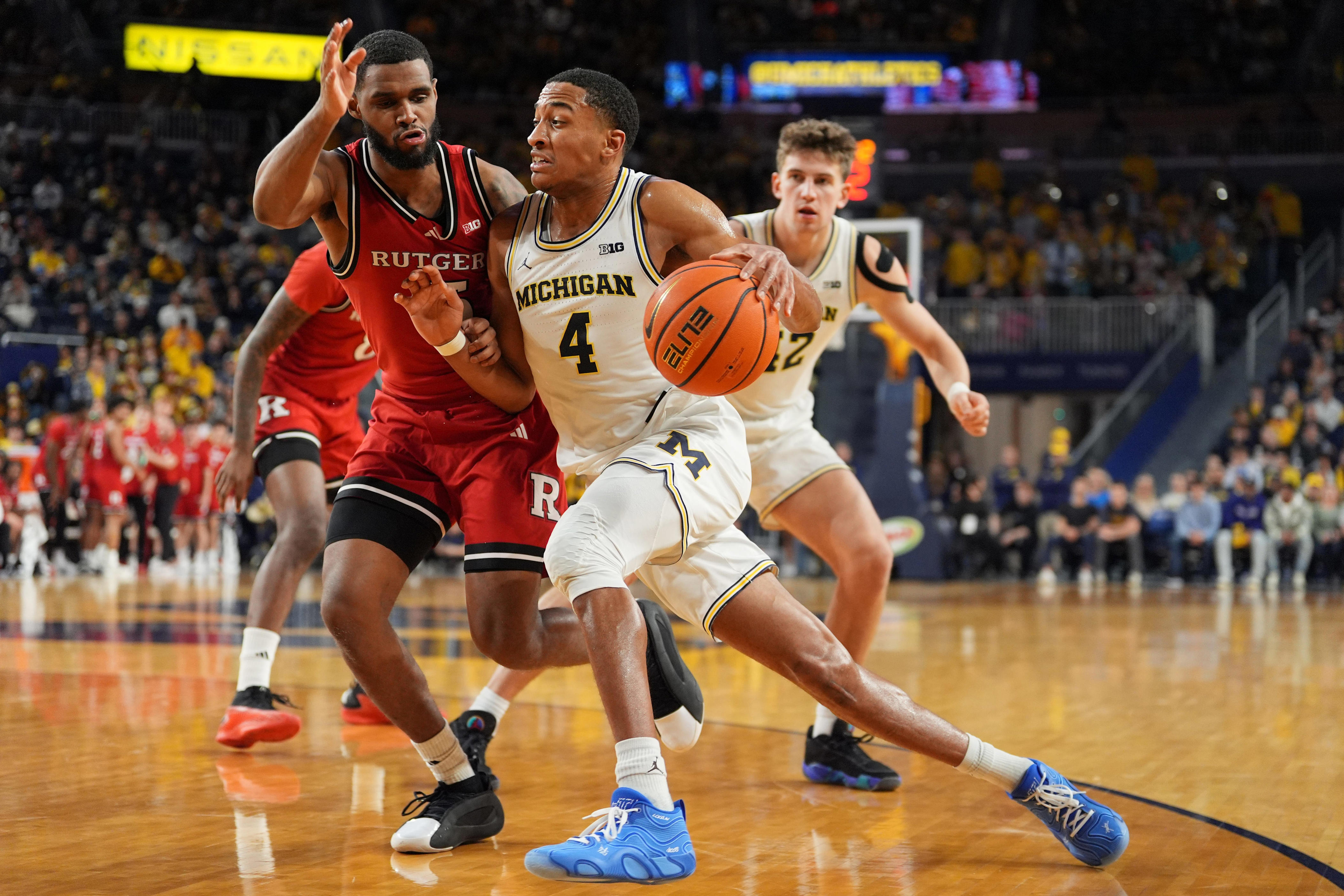 Nimari Burnett's momentous 3 keeps Michigan basketball's dreams alive