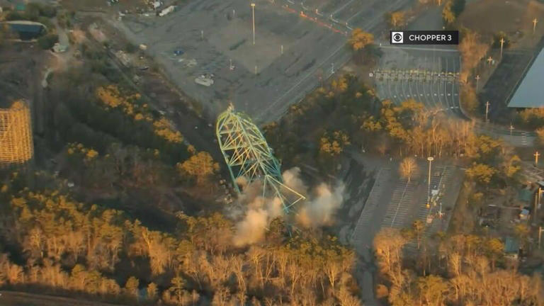 Six Flags' Kingda Ka, once the world's tallest and fastest roller ...