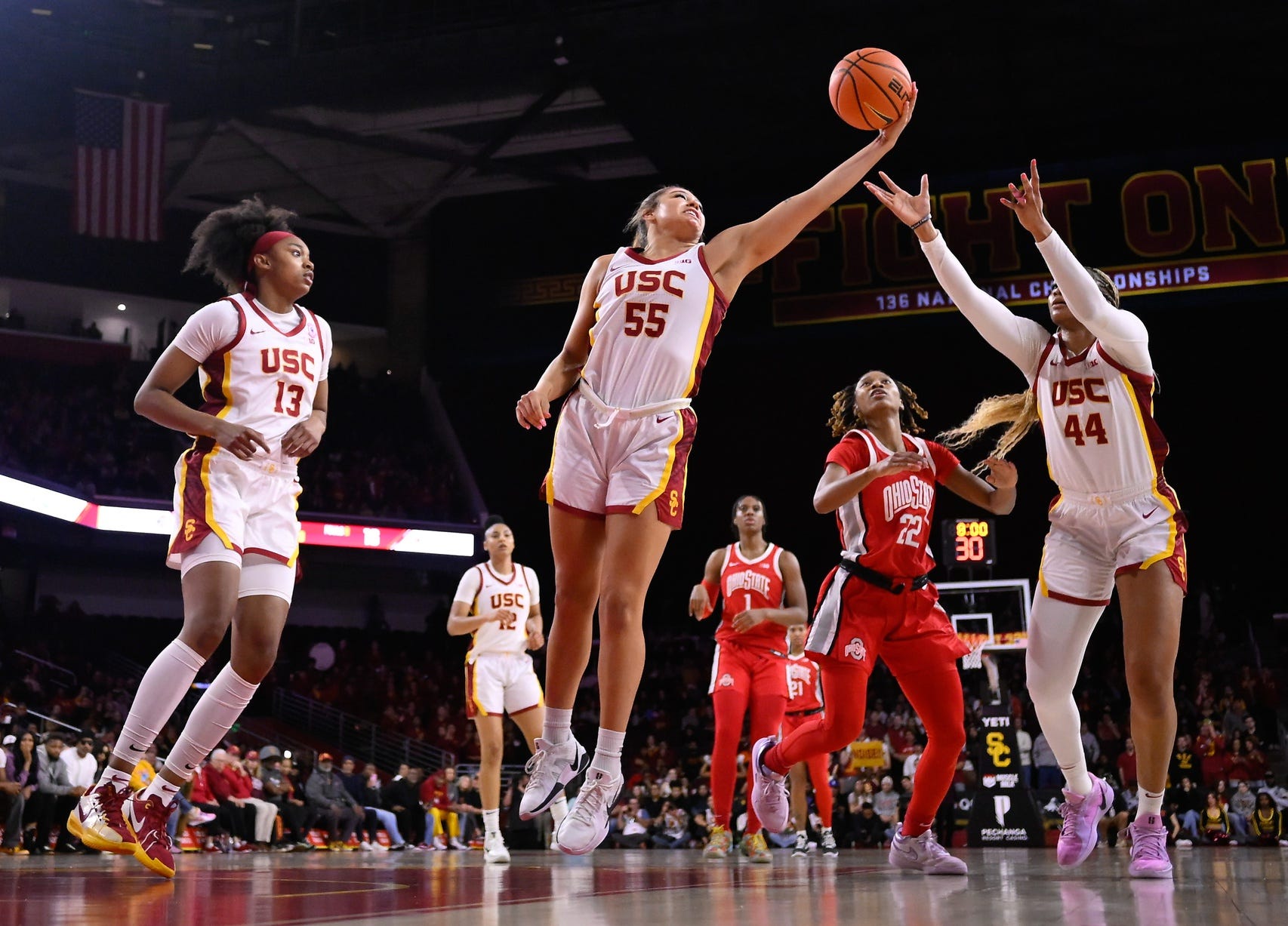 USC women's basketball analyst pays tribute to the Trojans' seniors