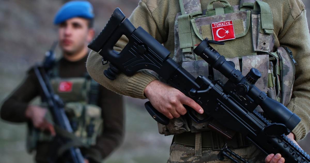 Turkey Considers Sending Peacekeeping Troops to Ukraine